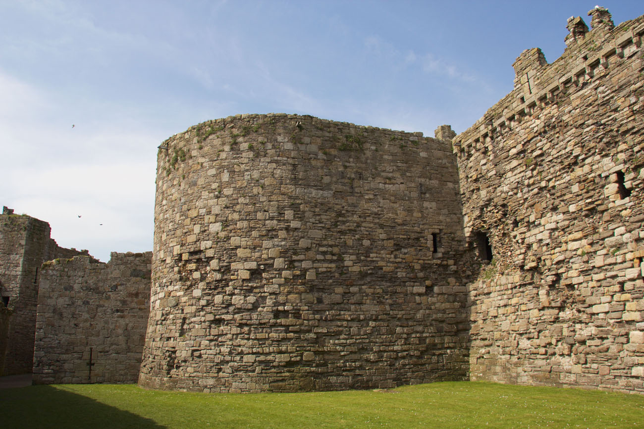 Beaumaris - Royal Castle - Ancient and medieval architecture