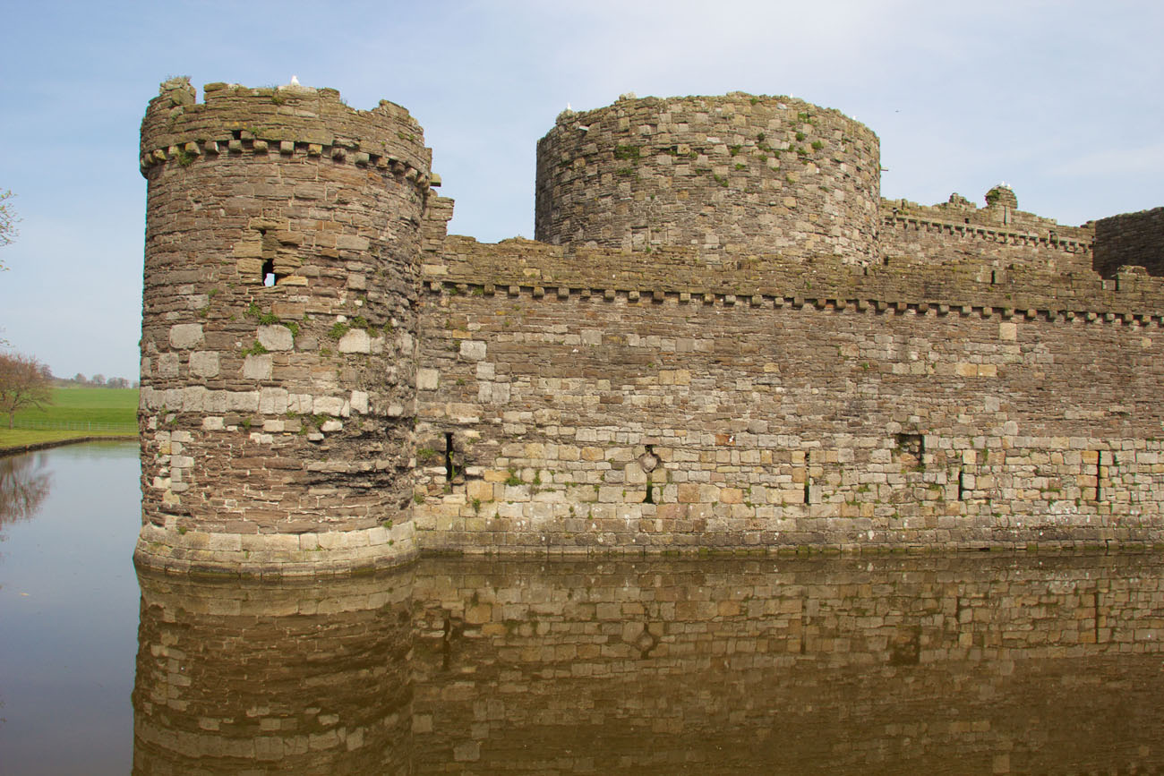 Beaumaris - Royal Castle - Ancient and medieval architecture