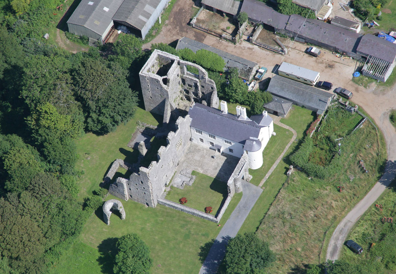 Oxwich - castle - Ancient and medieval architecture