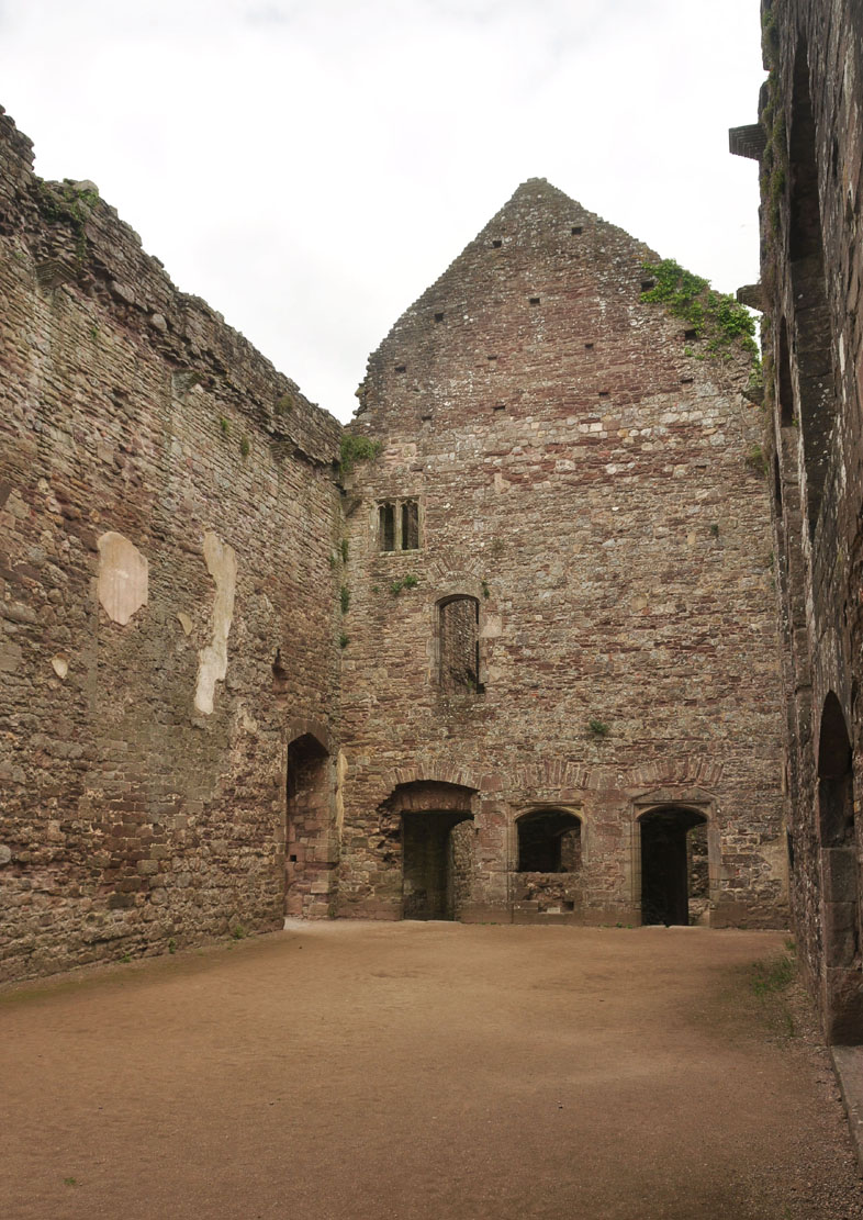 Raglan - castle - Ancient and medieval architecture