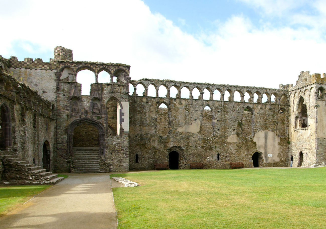 St Davids - Bishop’s Palace - Ancient and medieval architecture