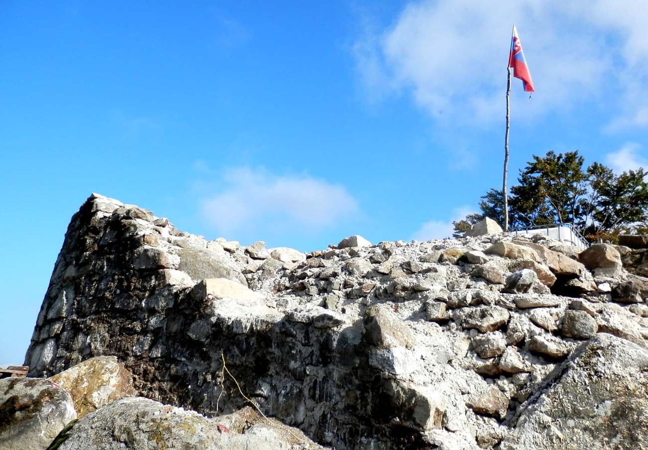 Šebeš - castle - Ancient and medieval architecture