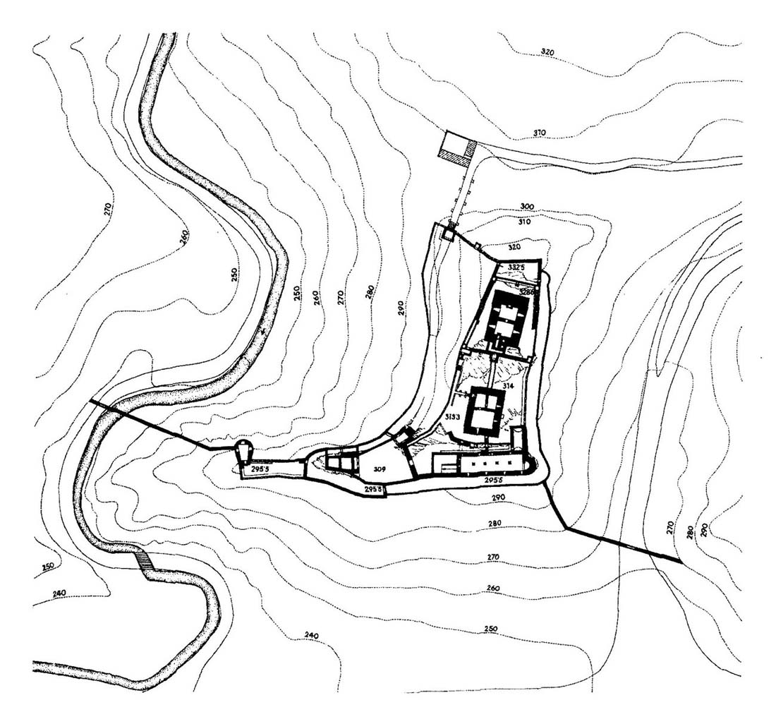 Karlštejn - zamek - Architektura średniowiecza i starożytności