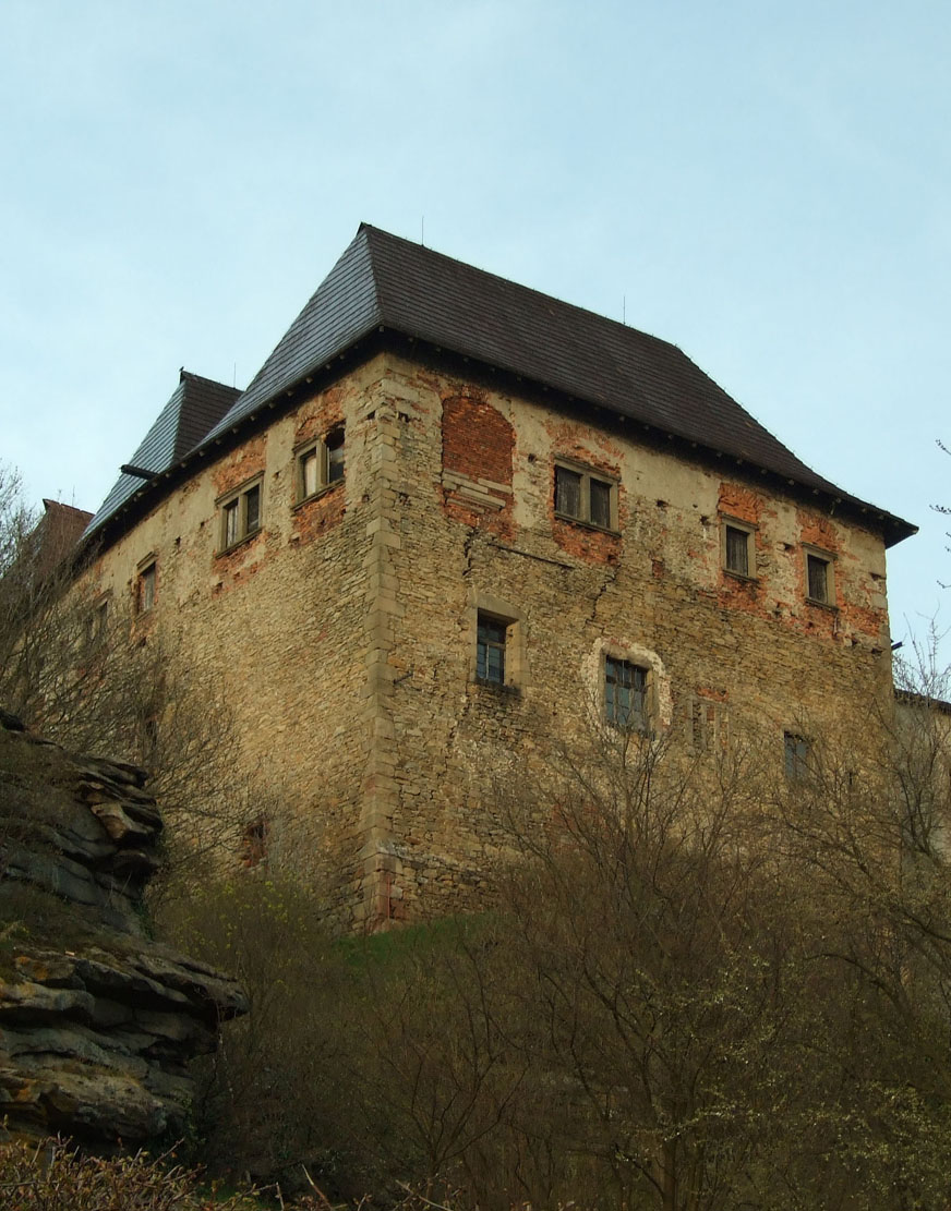 Lipnice nad Sázavou - zamek - Architektura średniowiecza i starożytności