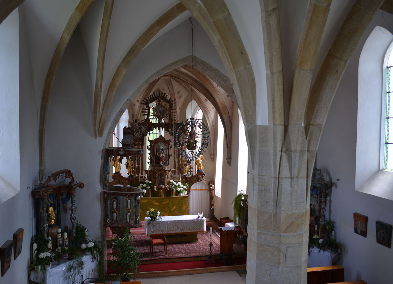 Loučim - kościół Narodzenia NMP - Architektura średniowiecza i ...