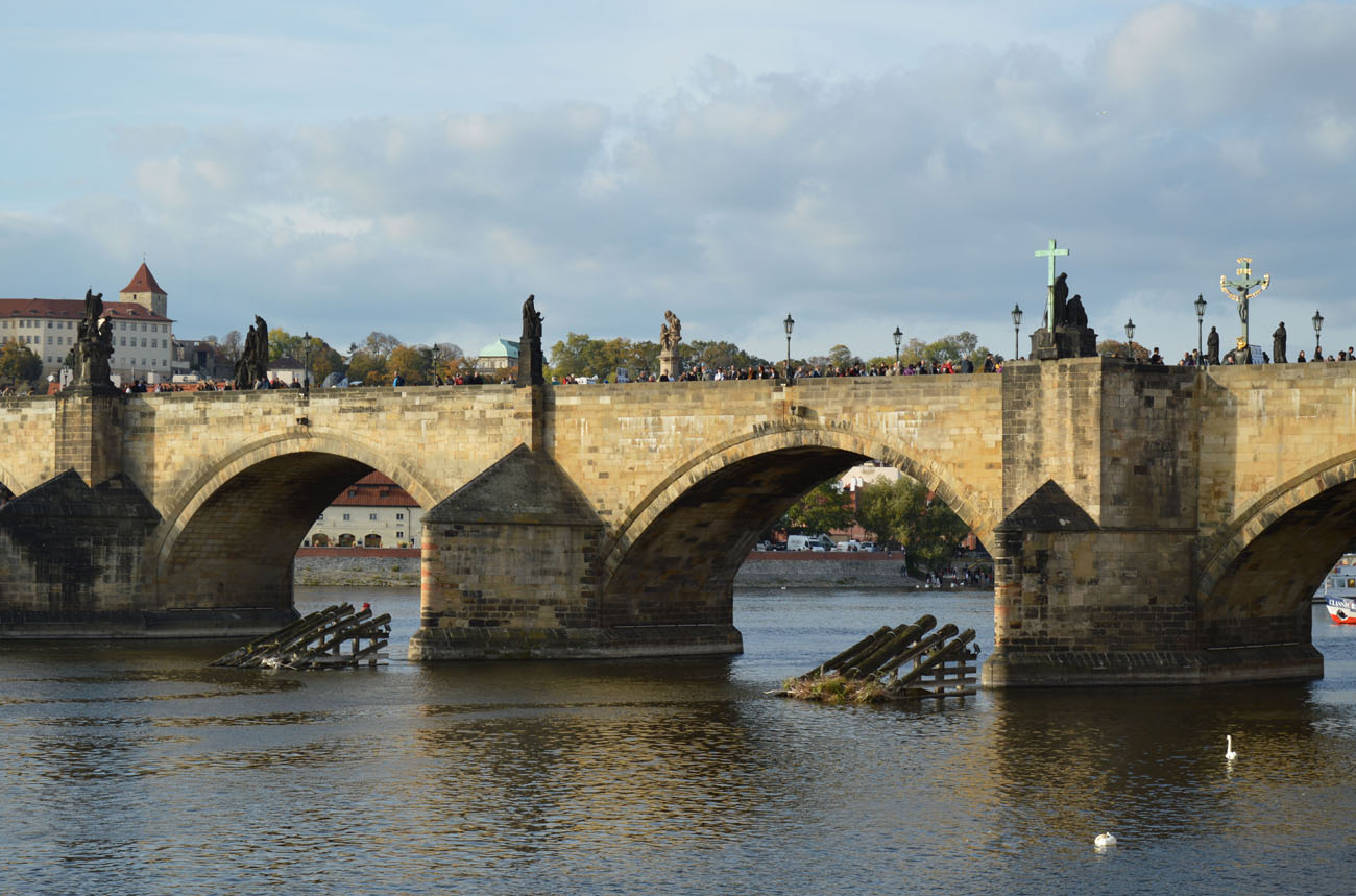 Praha - Most Karola - Architektura średniowiecza i starożytności