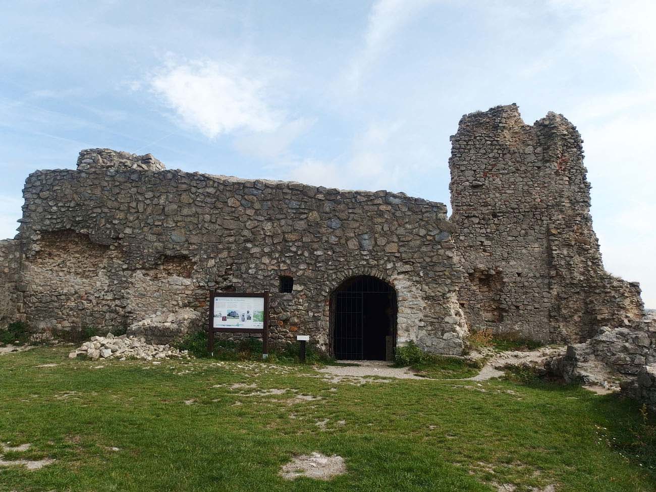 Branč - castle - Ancient and medieval architecture