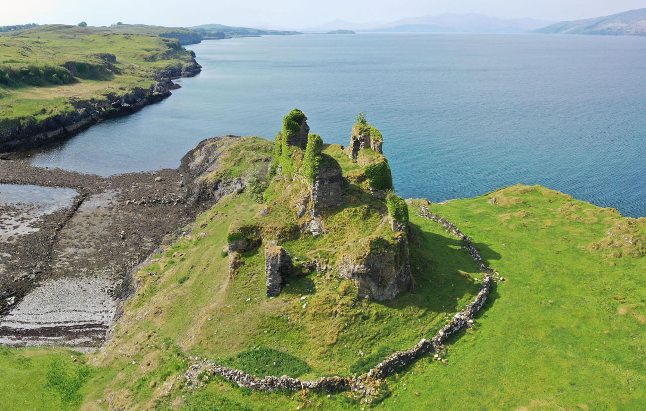 Coeffin - zamek - Architektura średniowiecza i starożytności