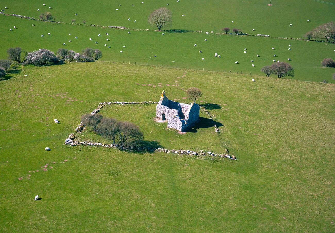 Lligwy - chapel - Ancient and medieval architecture