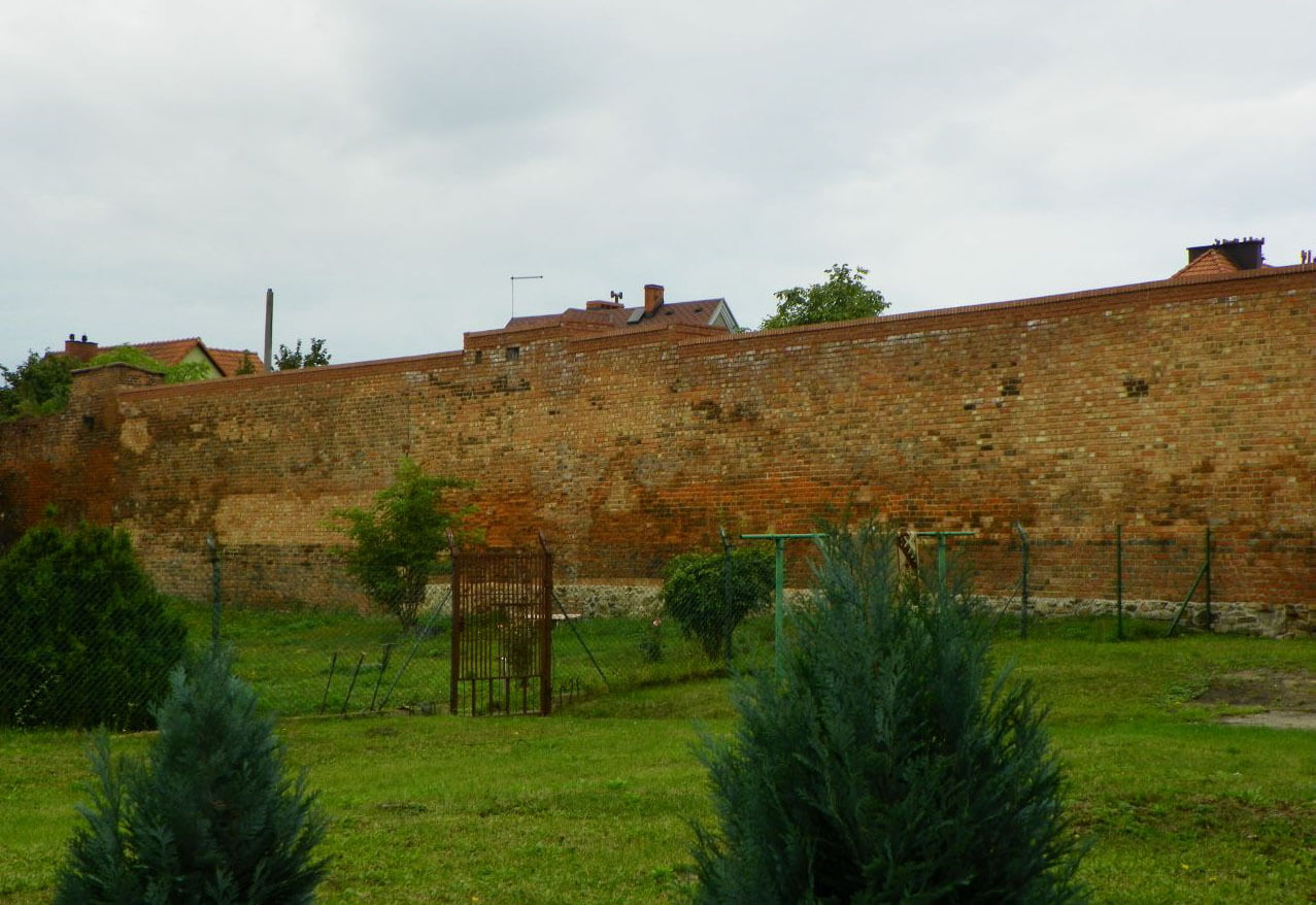 Żory - miejskie mury obronne - Architektura średniowiecza i starożytności