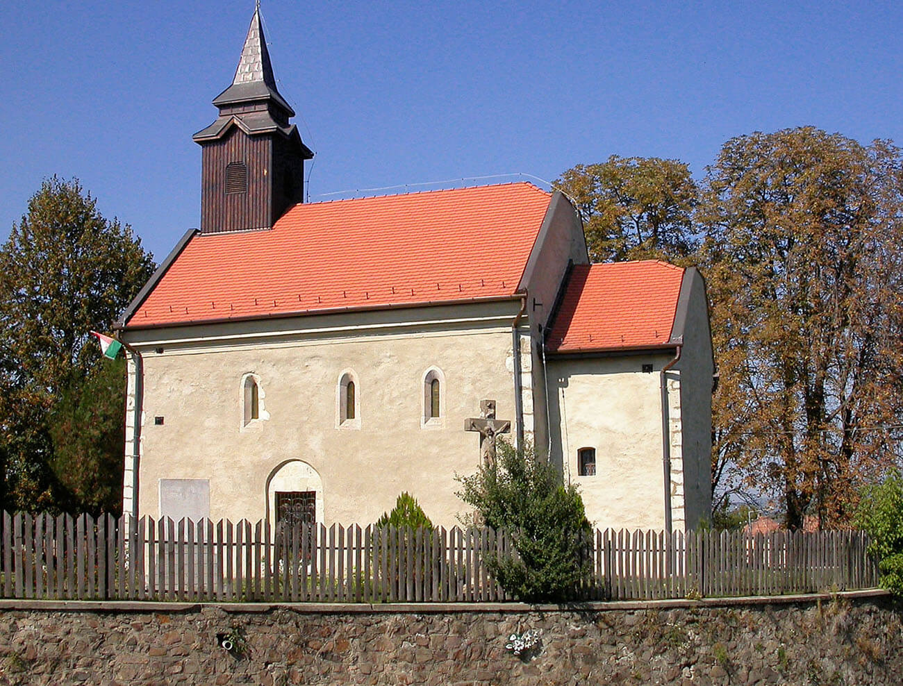 Maconka - kościół św Stefana - Architektura średniowiecza i starożytności