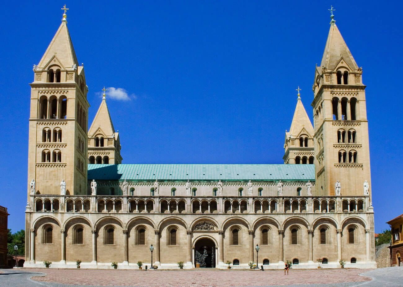 Pécs - katedra św Piotra i Pawła - Architektura średniowiecza i ...