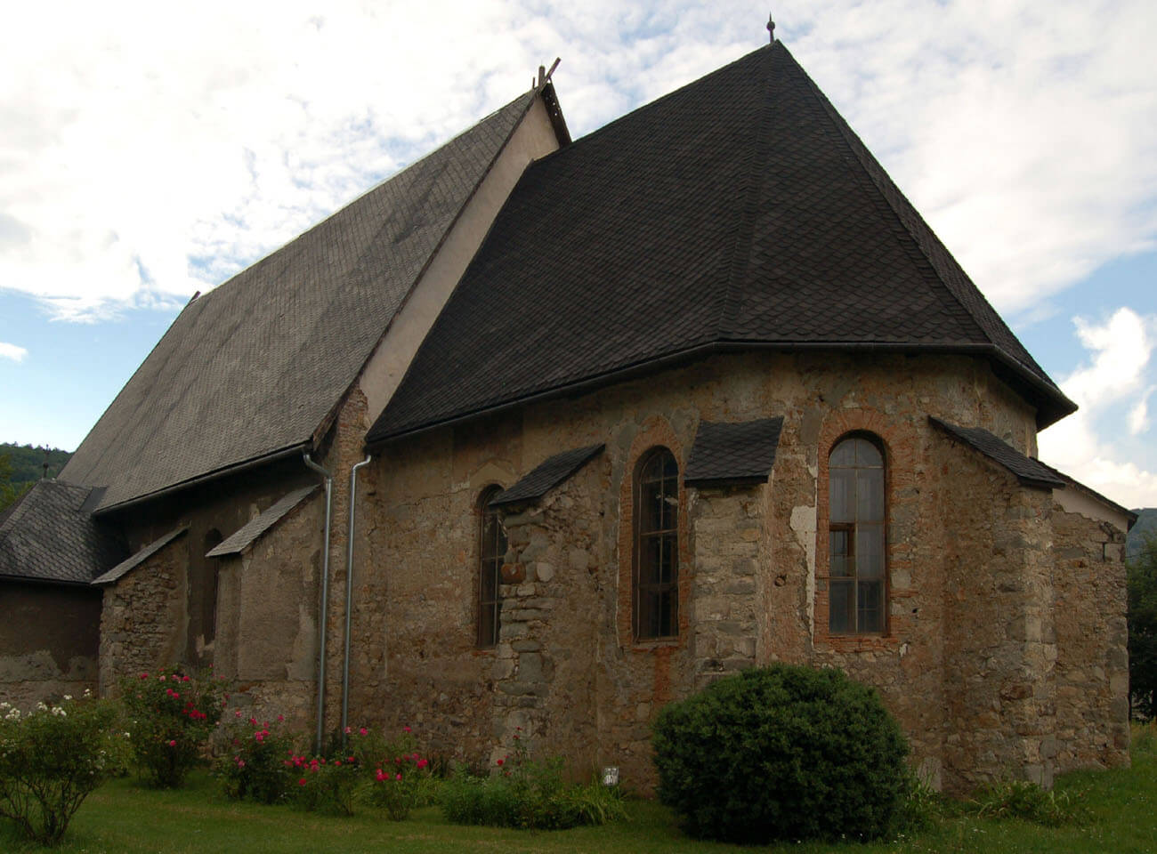 Plešivec - St George’s Church - Ancient and medieval architecture