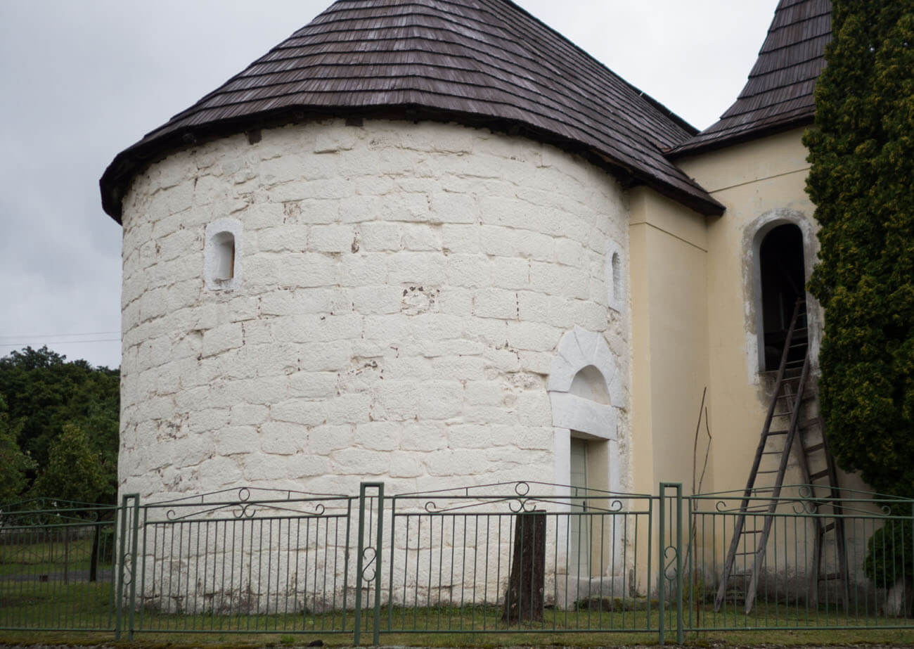 Baďan - rotunda - Ancient and medieval architecture