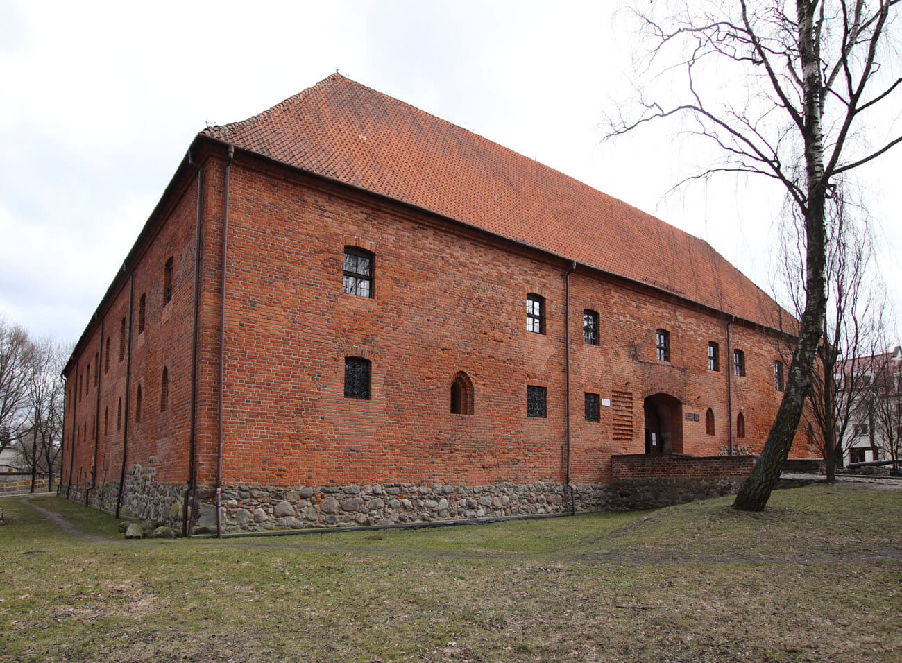 Ostróda - zamek krzyżacki - Architektura średniowiecza i starożytności