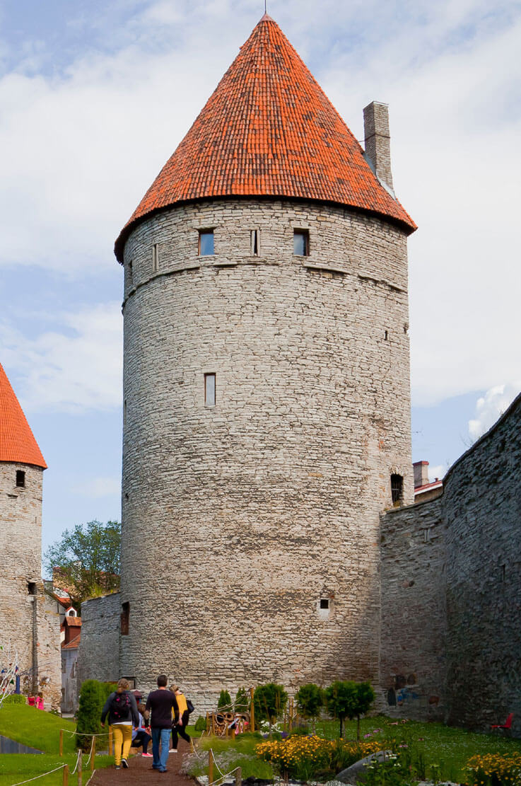 Tallinn - city defensive walls - Ancient and medieval architecture