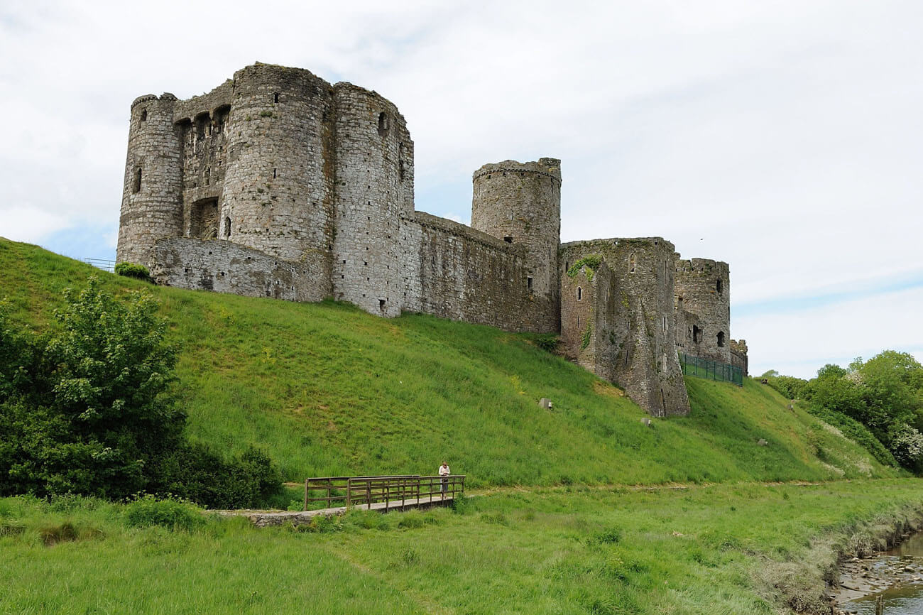 Kidwelly - castle - Ancient and medieval architecture