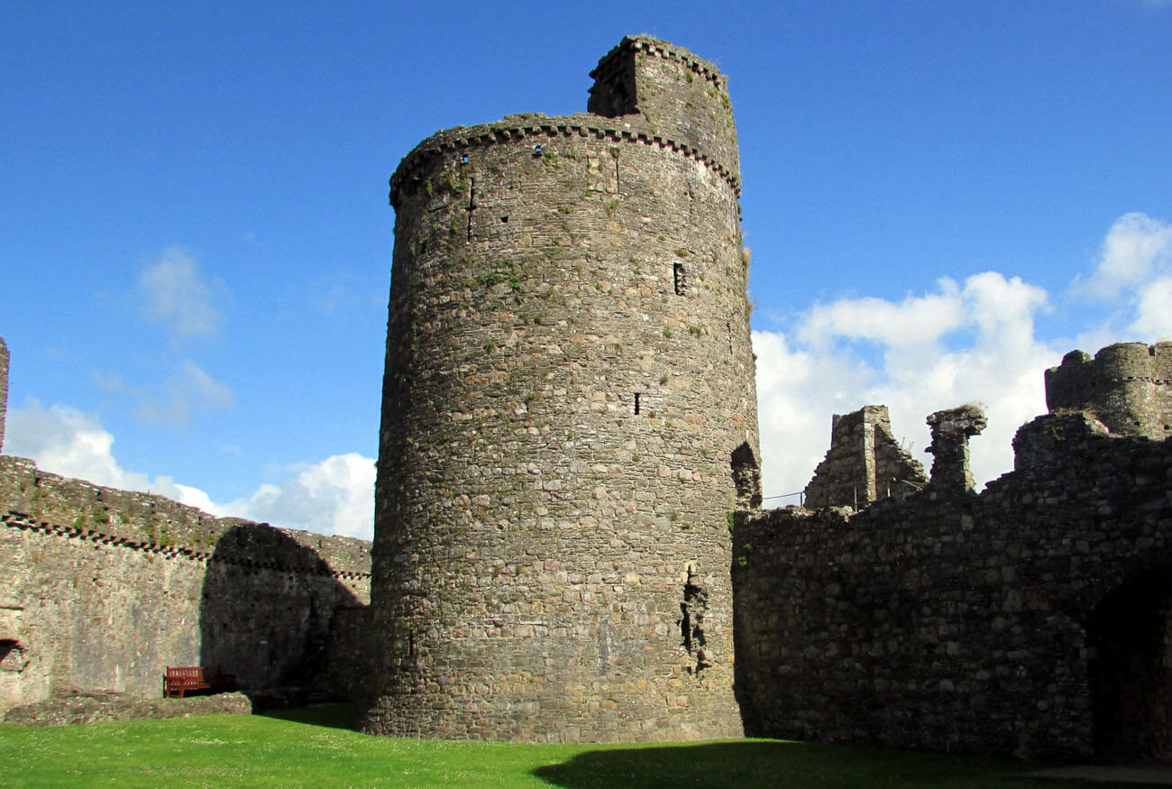Kidwelly - castle - Ancient and medieval architecture